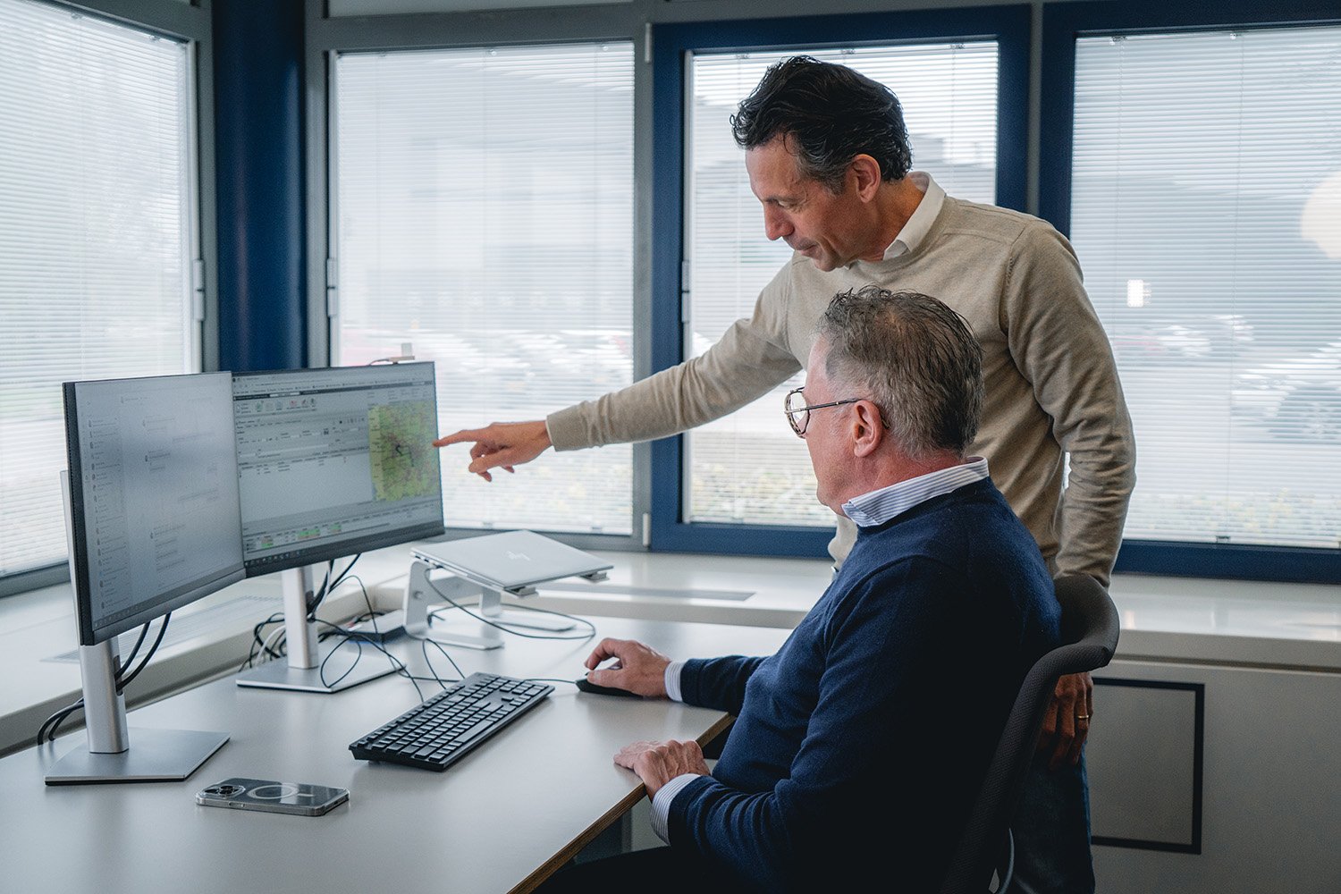 Your cargo, our commitment l Ewals Cargo Care